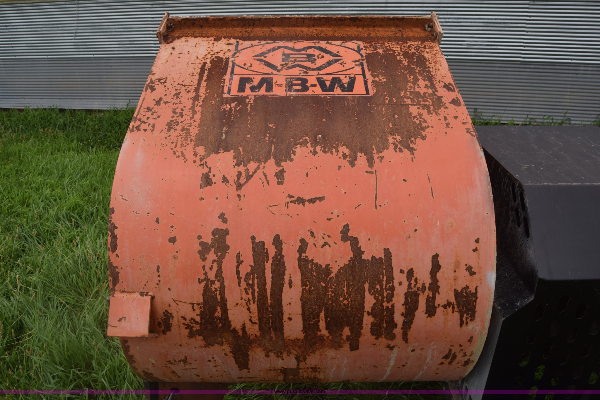 MBW cement mixer in Buhler, KS | Item K2991 sold | Purple Wave