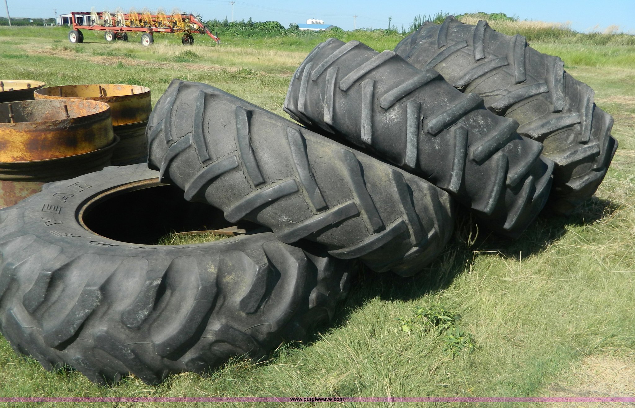 (4) 18.4-34 tires in Osborne, KS | Item J8846 sold | Purple Wave