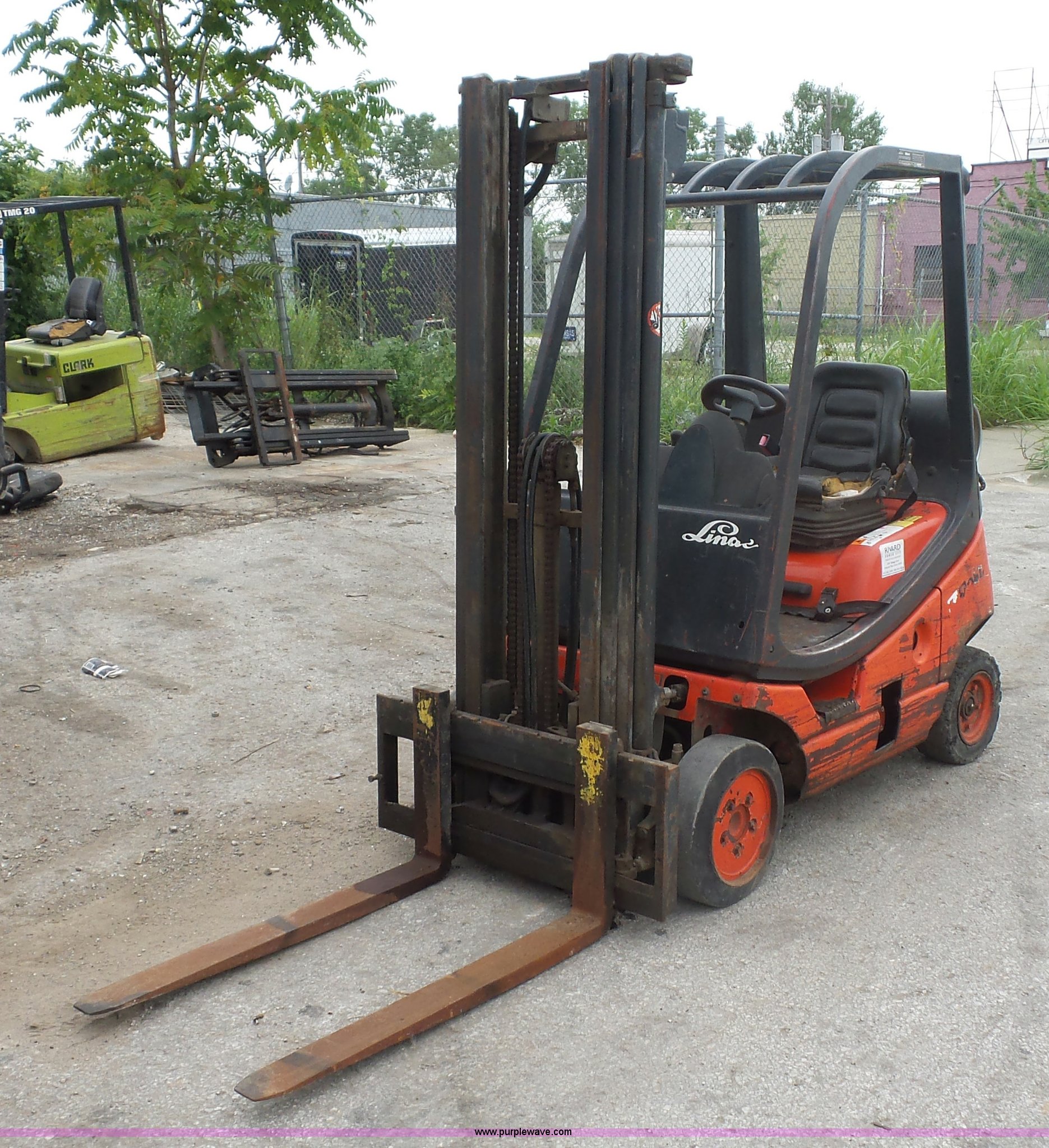 Linde H18 forklift in Kansas City, MO | Item K1725 sold | Purple Wave
