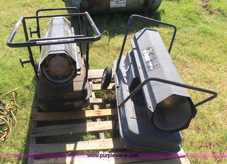 (2) Mr. Heater heaters in Woodward, OK | Item CD9355 sold | Purple Wave