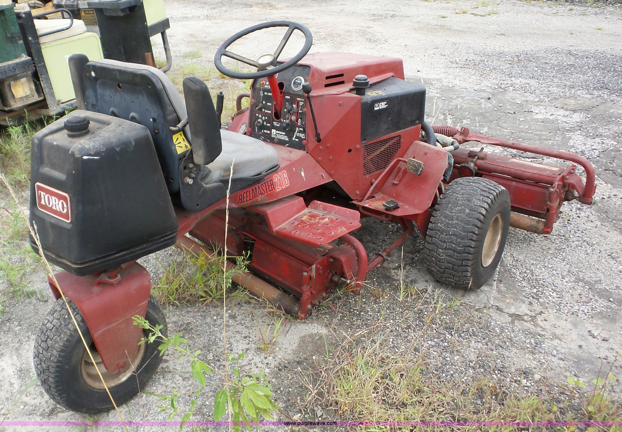 Toro Reelmaster 216 lawn mower in Pittsburg, KS | Item AG9493 sold | Purple Wave