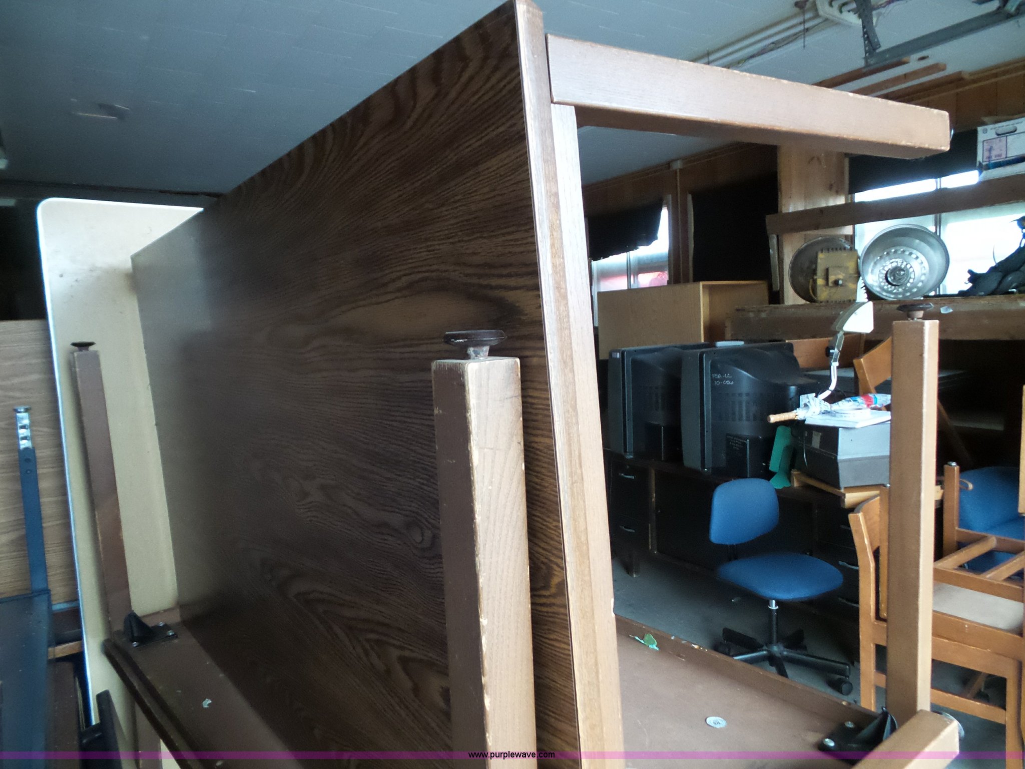 Furniture in Junction City, KS | Item CD9010 sold | Purple Wave