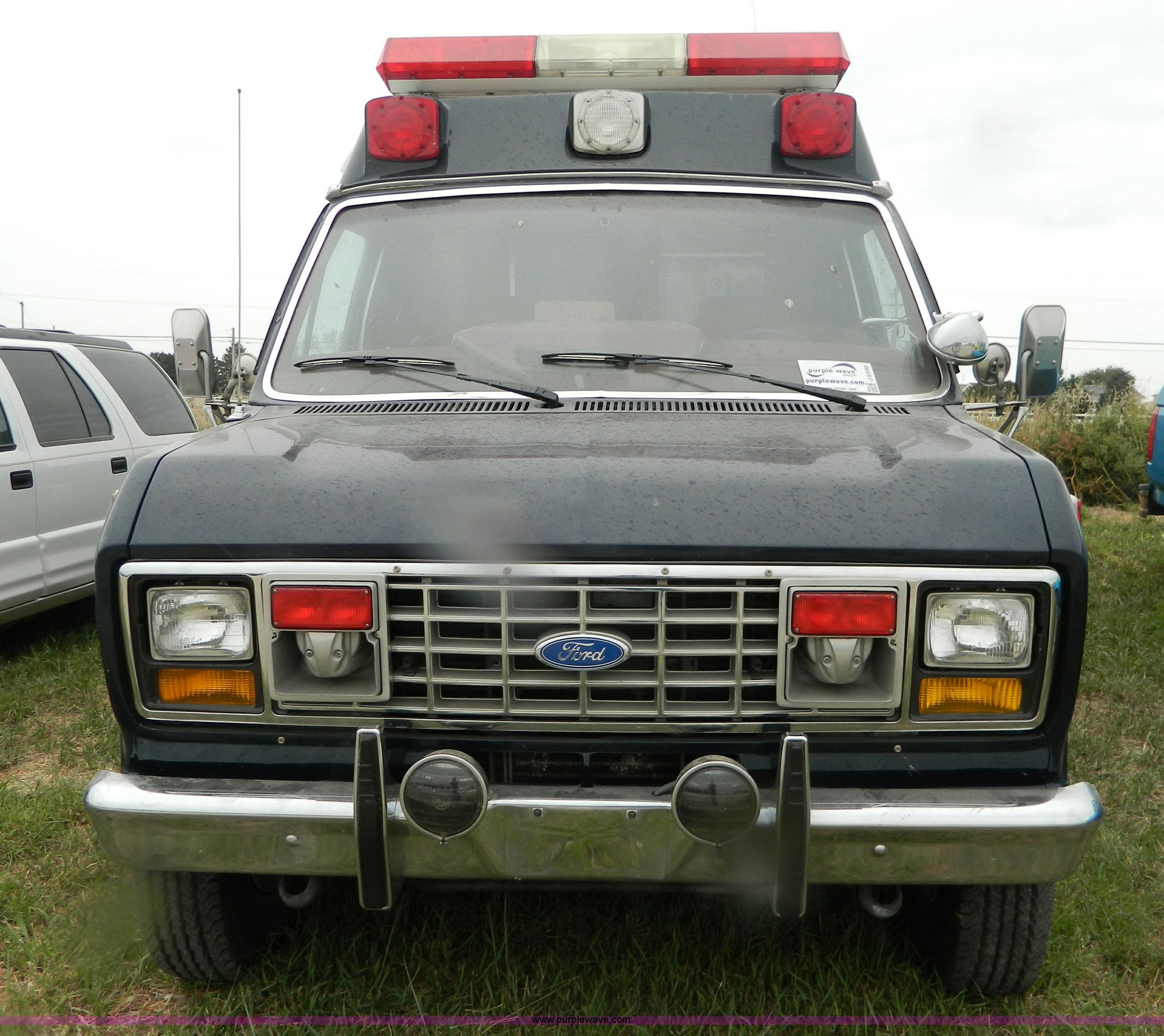 1989 Ford Econoline E350 Super ambulance in Hays, KS | Item J5100 sold ...
