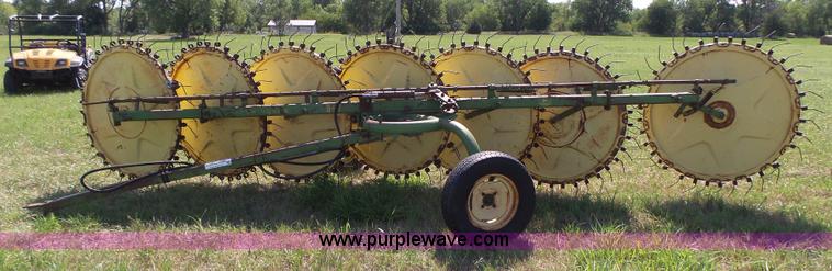 John Deere 567 hay rake in Overton, NE | Item K8465 sold | Purple Wave