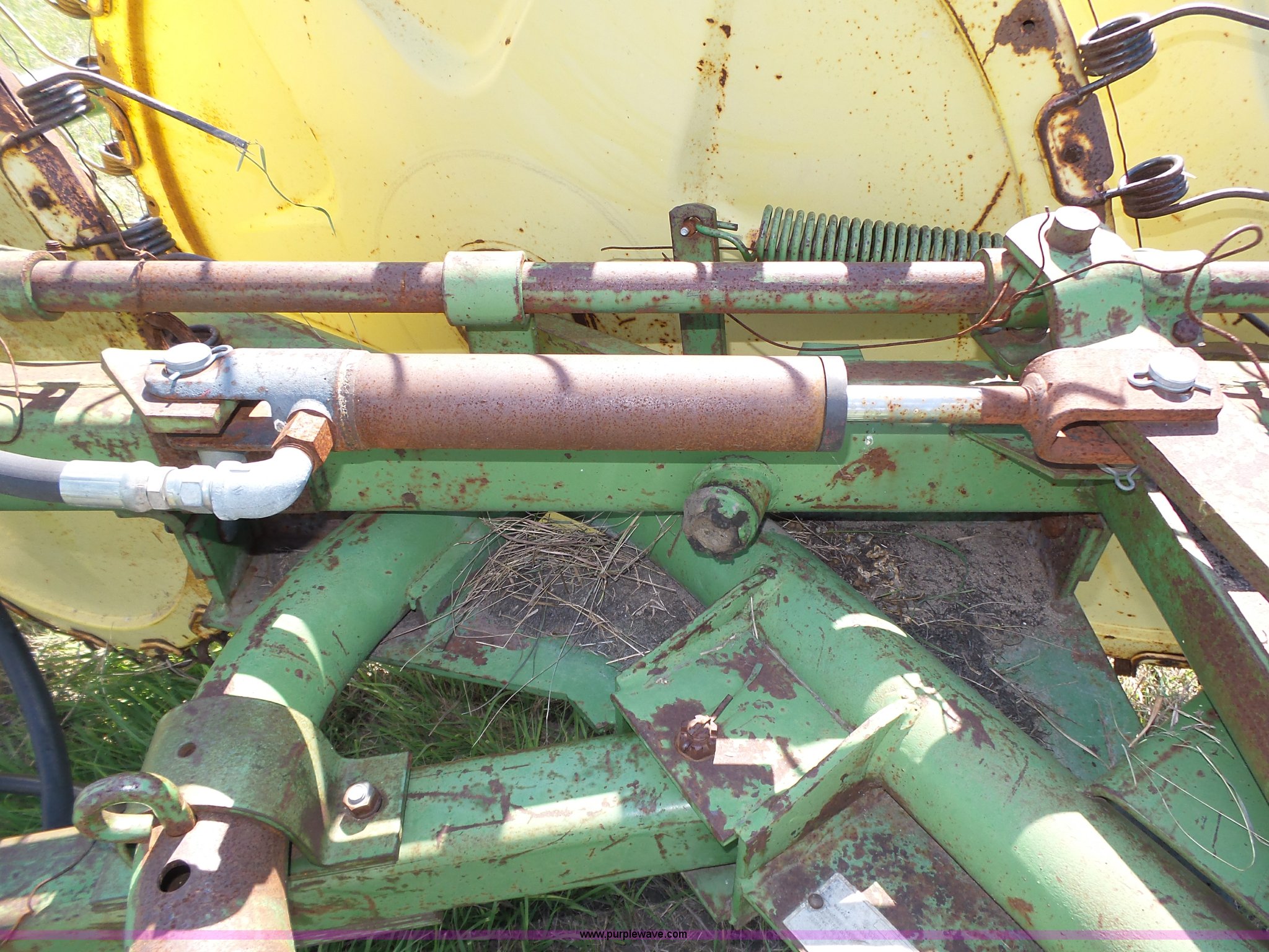 John Deere 567 hay rake in Overton, NE | Item K8465 sold | Purple Wave