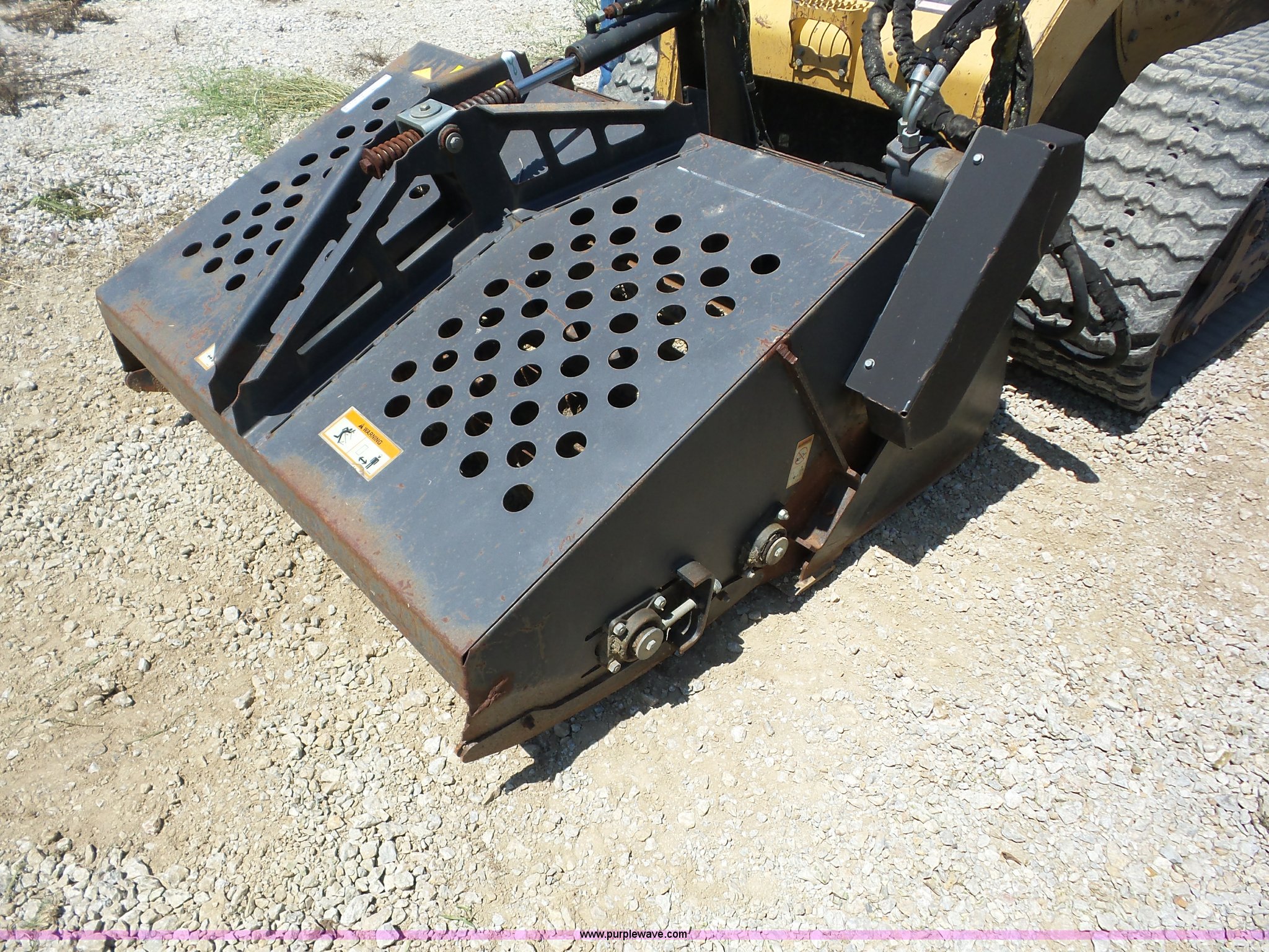 1999 Caterpillar LR15 skid steer landscape rake in Chanute, KS | Item ...