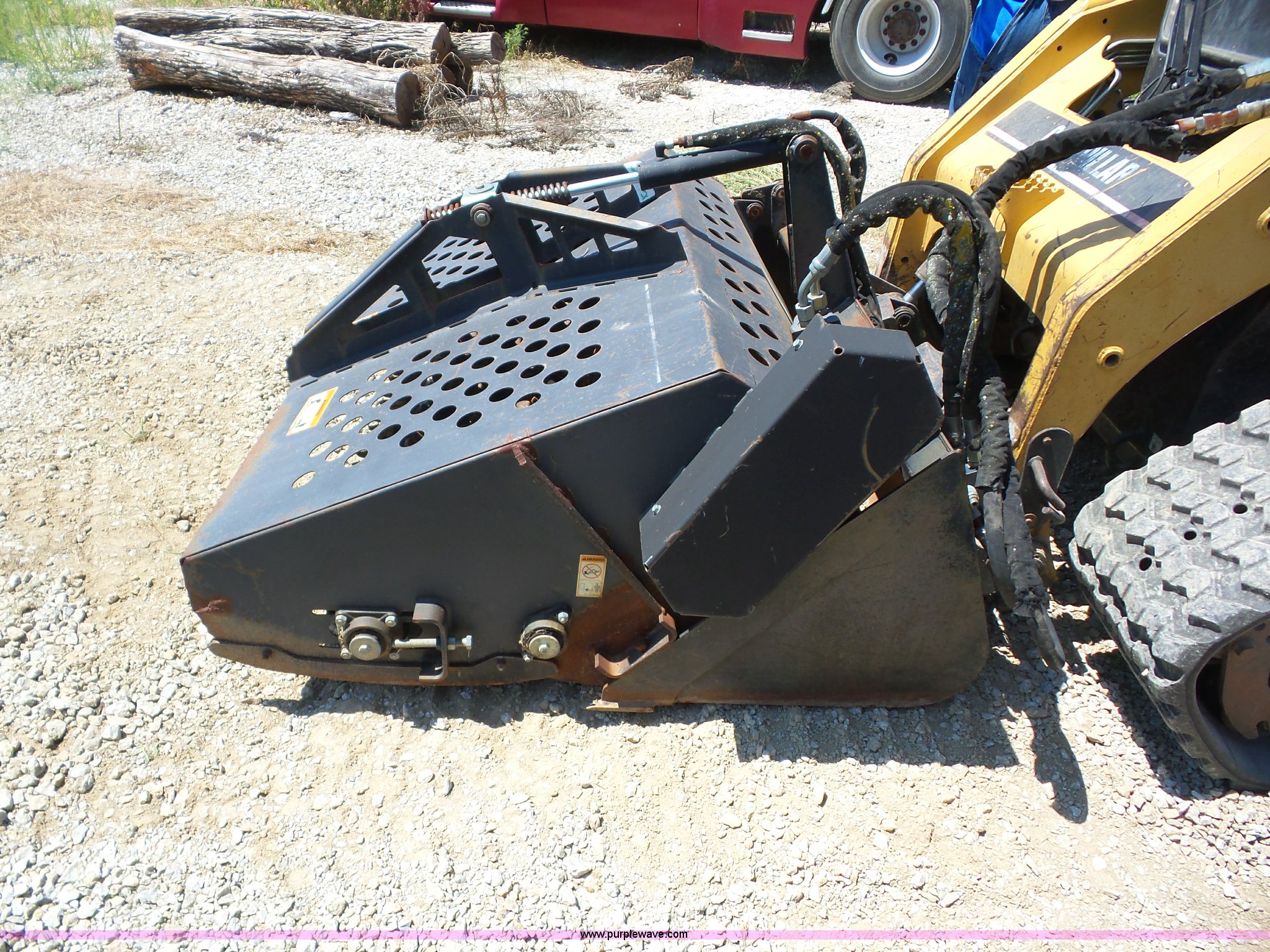 1999 Caterpillar LR15 skid steer landscape rake in Chanute, KS | Item ...