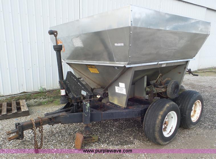 2000 Taylor stainless steel dry spreader in Poseyville, IN | Item ...