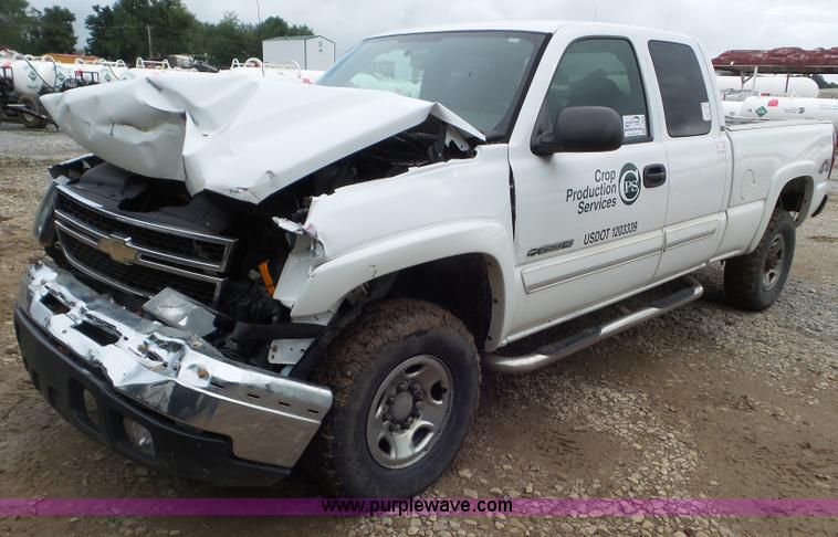 2006 Chevrolet Silverado 2500HD Ext. Cab pickup truck in Sacramento, KY ...