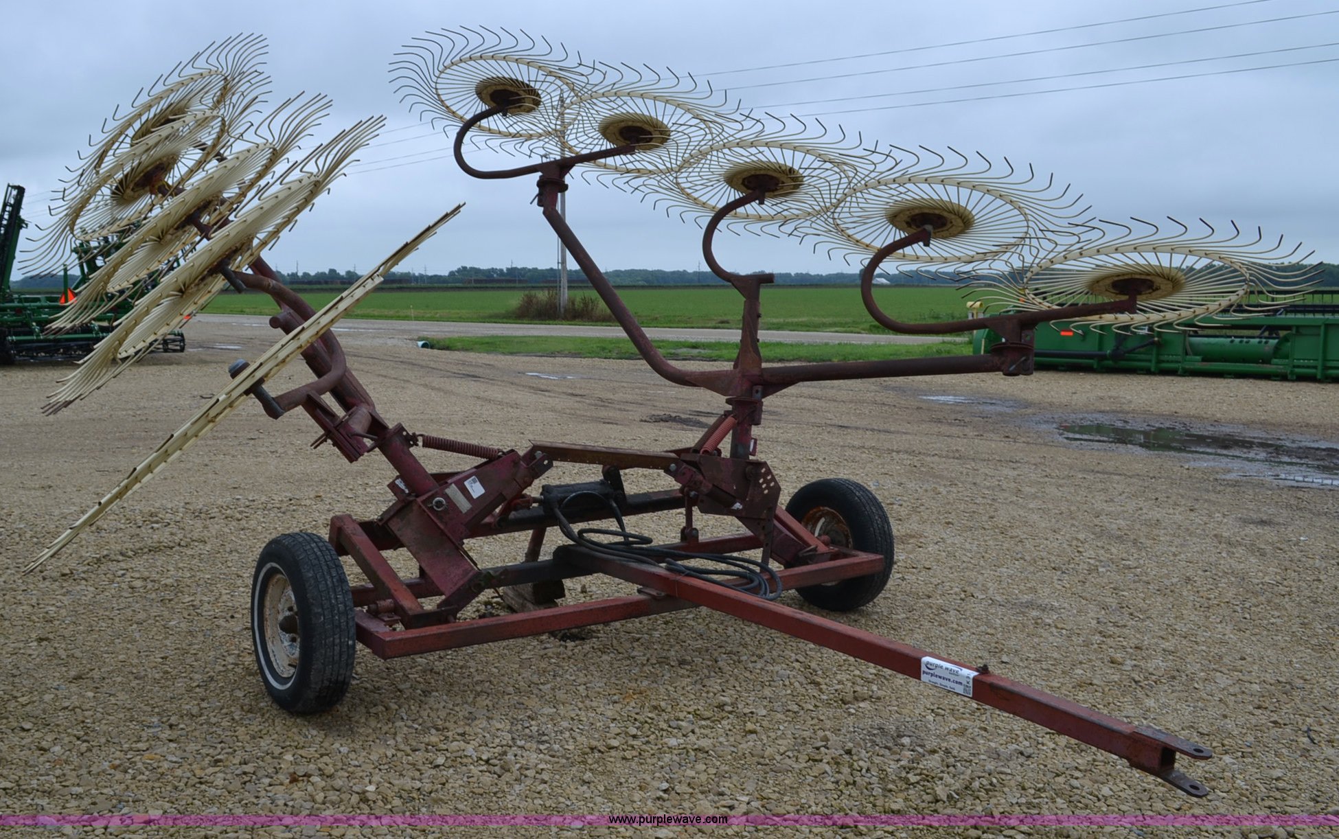 Sitrex MX-10 hay rake in Abilene, KS | Item K3114 sold | Purple Wave