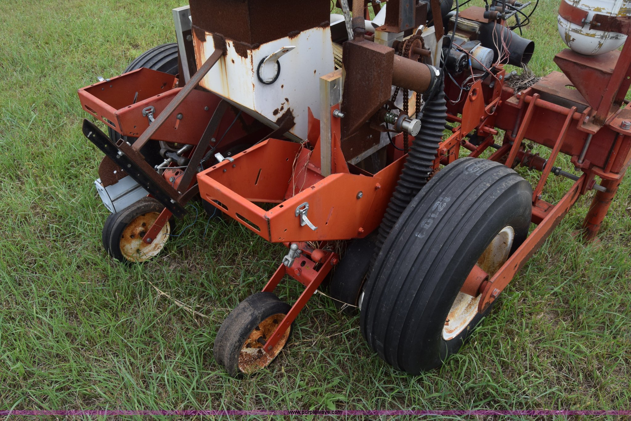 Test plot planter in Burrton, KS | Item L2620 for sale | Purple Wave