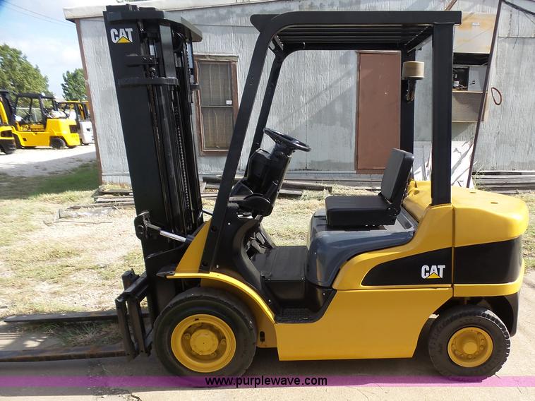 2004 Caterpillar P5000 forklift in Irving, TX | Item L1587 sold ...