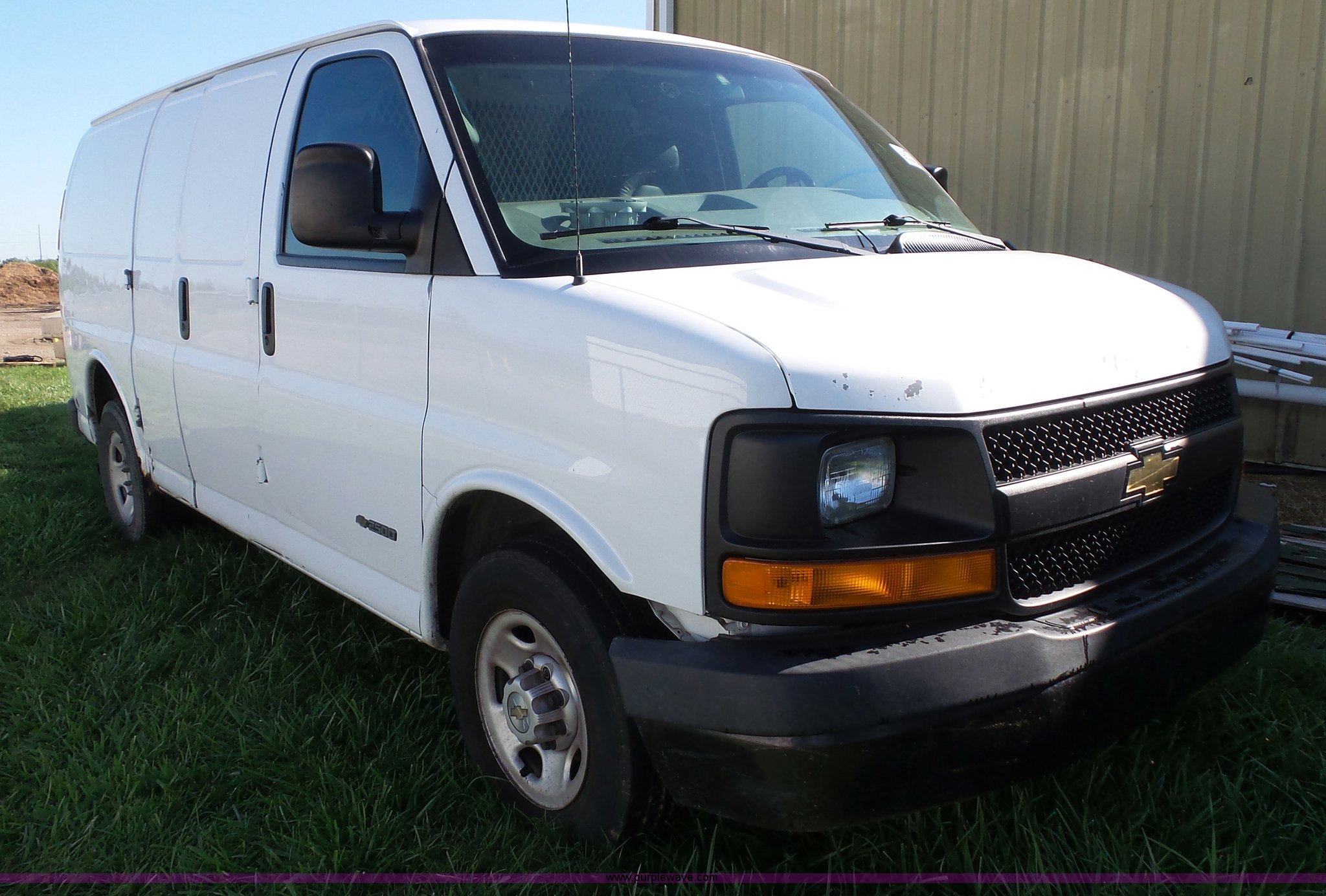 2005 Chevrolet Express 2500 Cargo van in Topeka, KS | Item K8243 sold ...