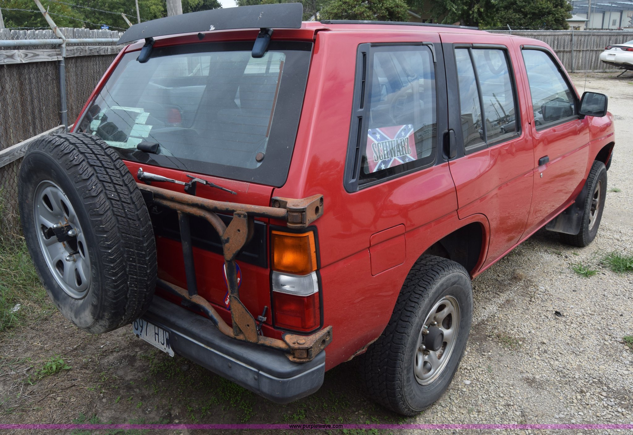 1991 Nissan Pathfinder SUV in McPherson, KS | Item L2574 sold | Purple Wave