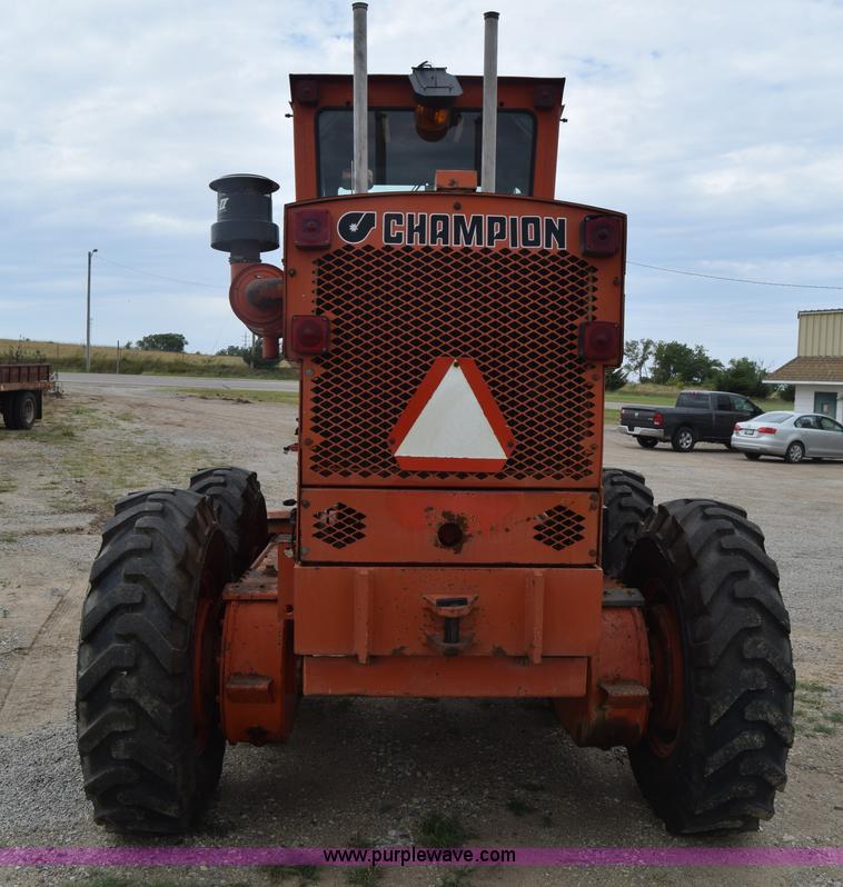 1984 Champion 710A motor grader in Little River, KS | Item L2582 for ...