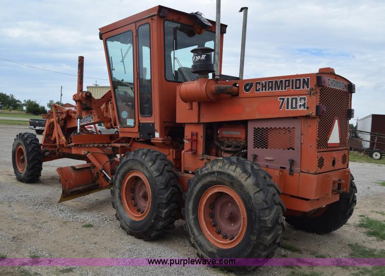 1984 Champion 710A motor grader in Little River, KS | Item L2582 for ...
