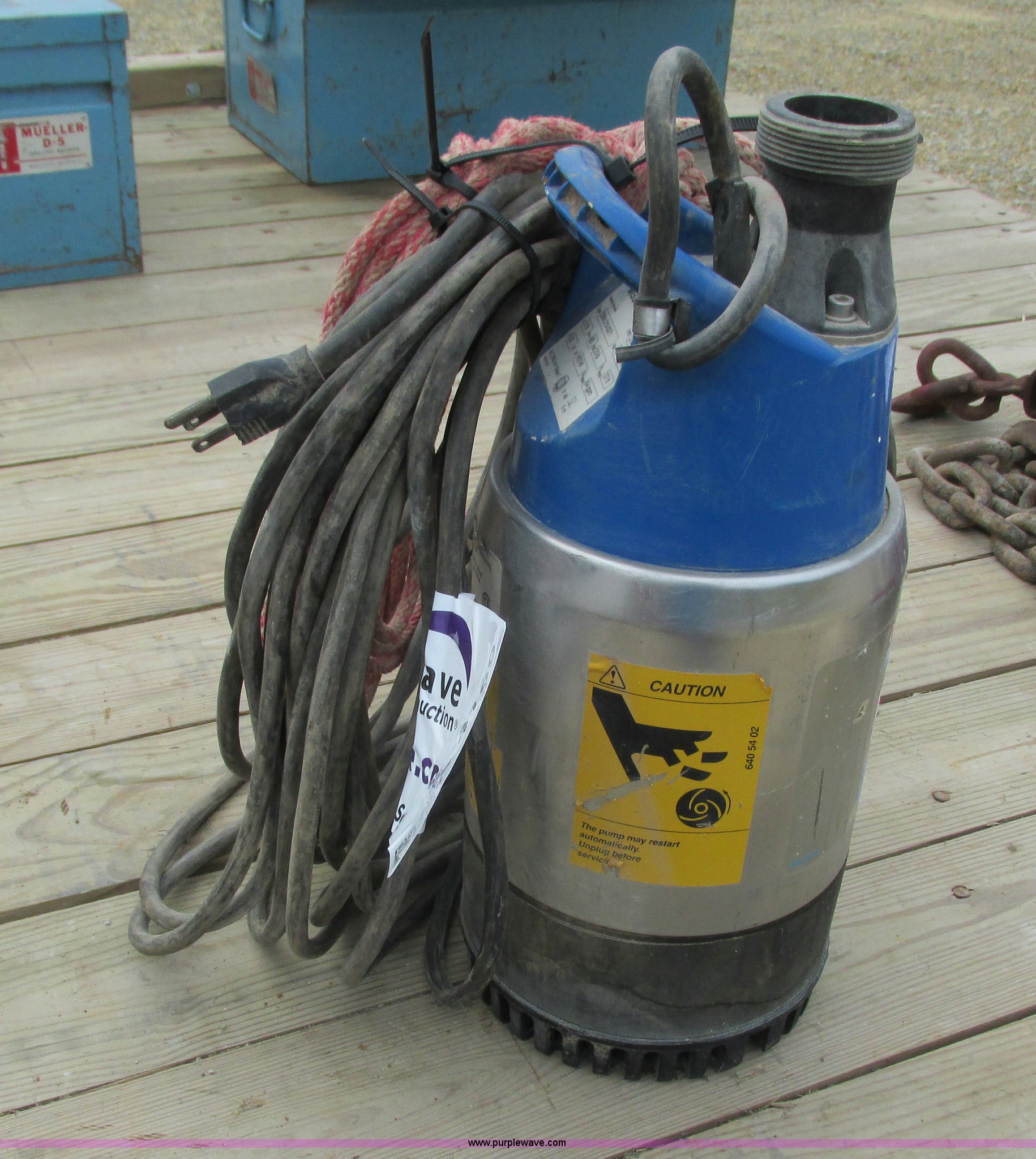 Goulds Ditch Wizard pump in Rochester, MN | Item K4169 sold | Purple Wave