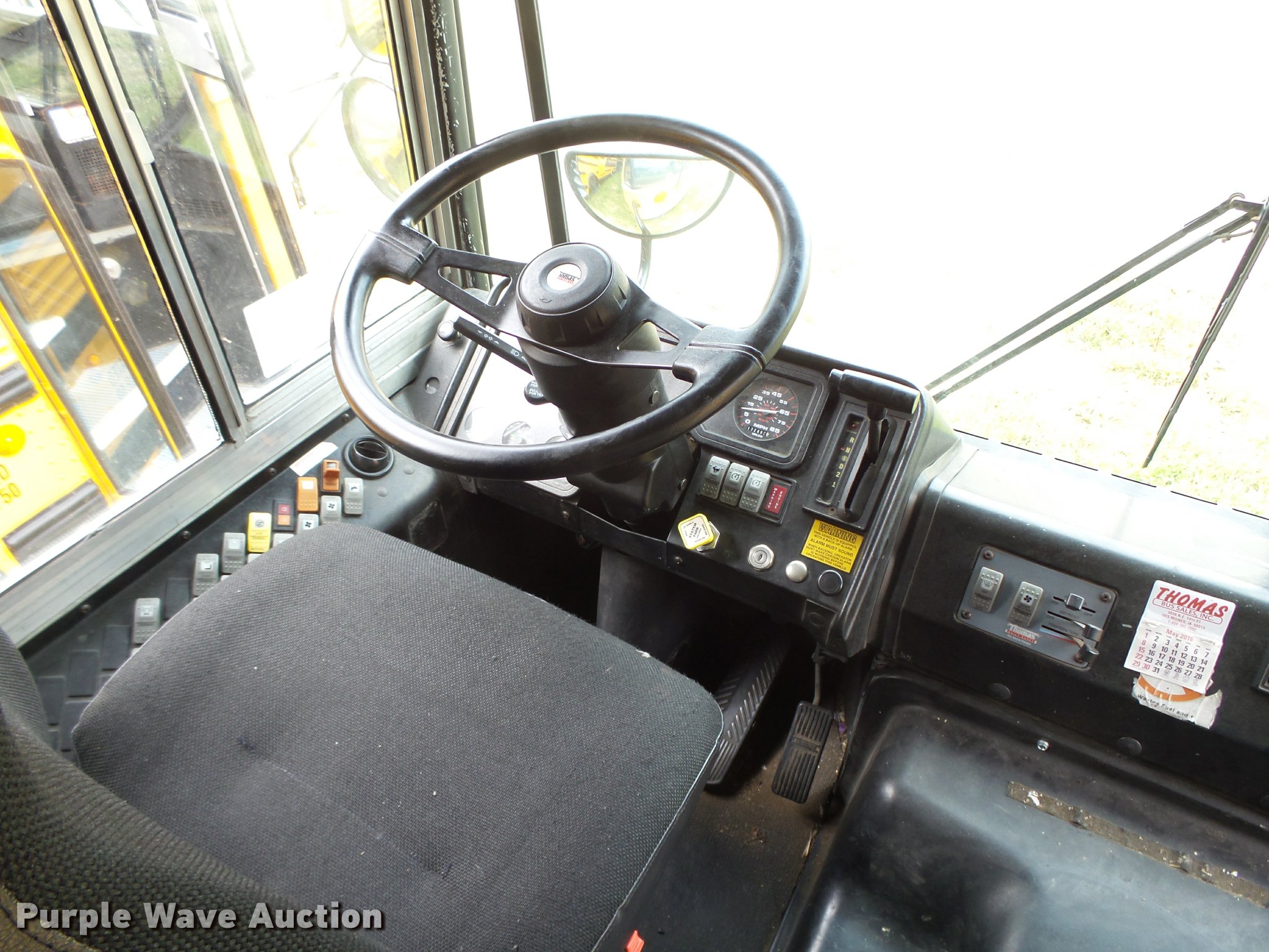 2004 Thomas Built Saf-T-Liner MVP EF school bus in Des Moines, IA ...
