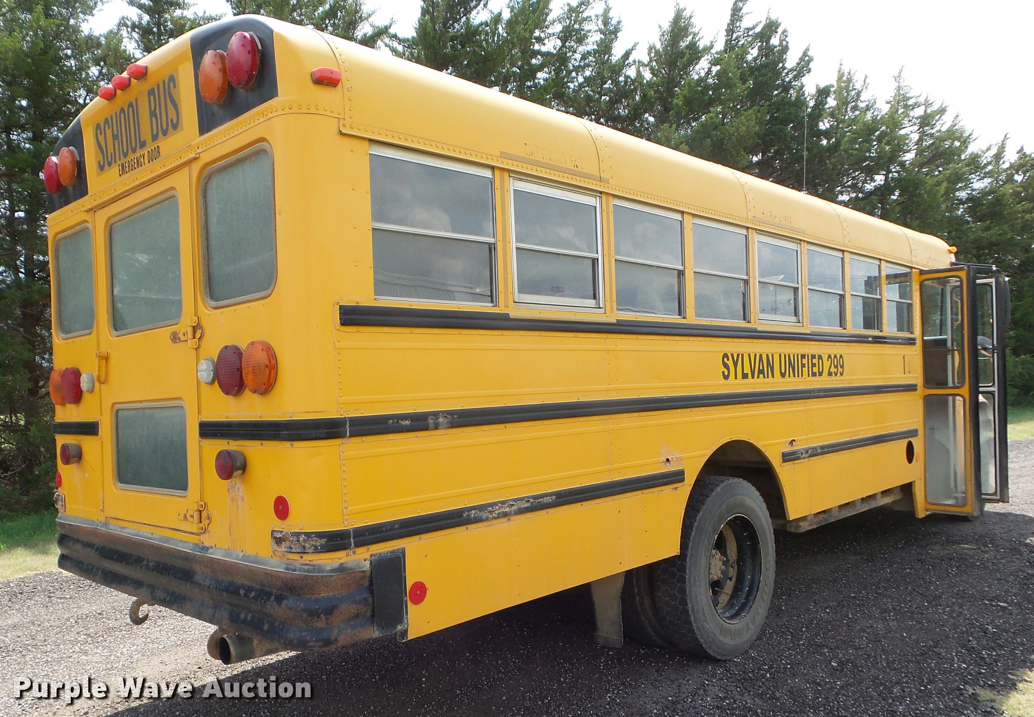 2000 International 3800 school bus in Sylvan Grove, KS | Item L6970 ...