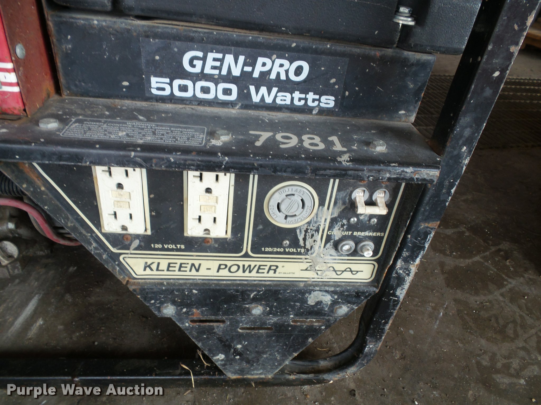 Honda Gen-Pro generator in Topeka, KS | Item CD9241 sold | Purple Wave