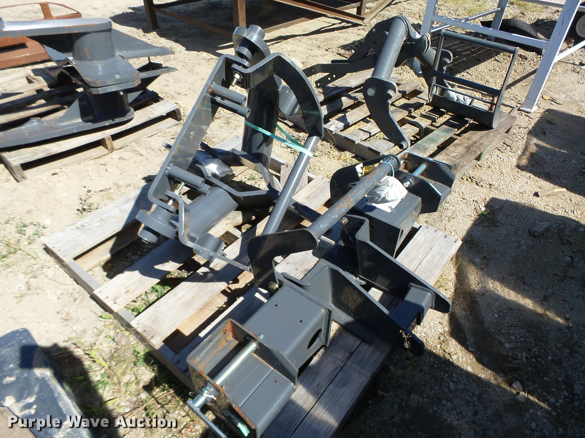 Massey-Ferguson front loader mount in Dubuque, IA | Item K2049 sold ...