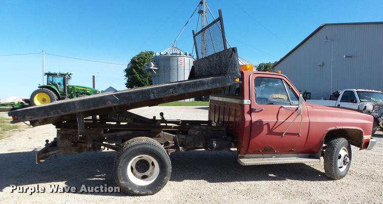 1983 Chevrolet K30 flatbed pickup truck in Waterloo, IA | Item K2088 ...