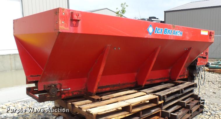Western Ice Breaker spreader in Andover, KS | Item K3032 sold | Purple Wave
