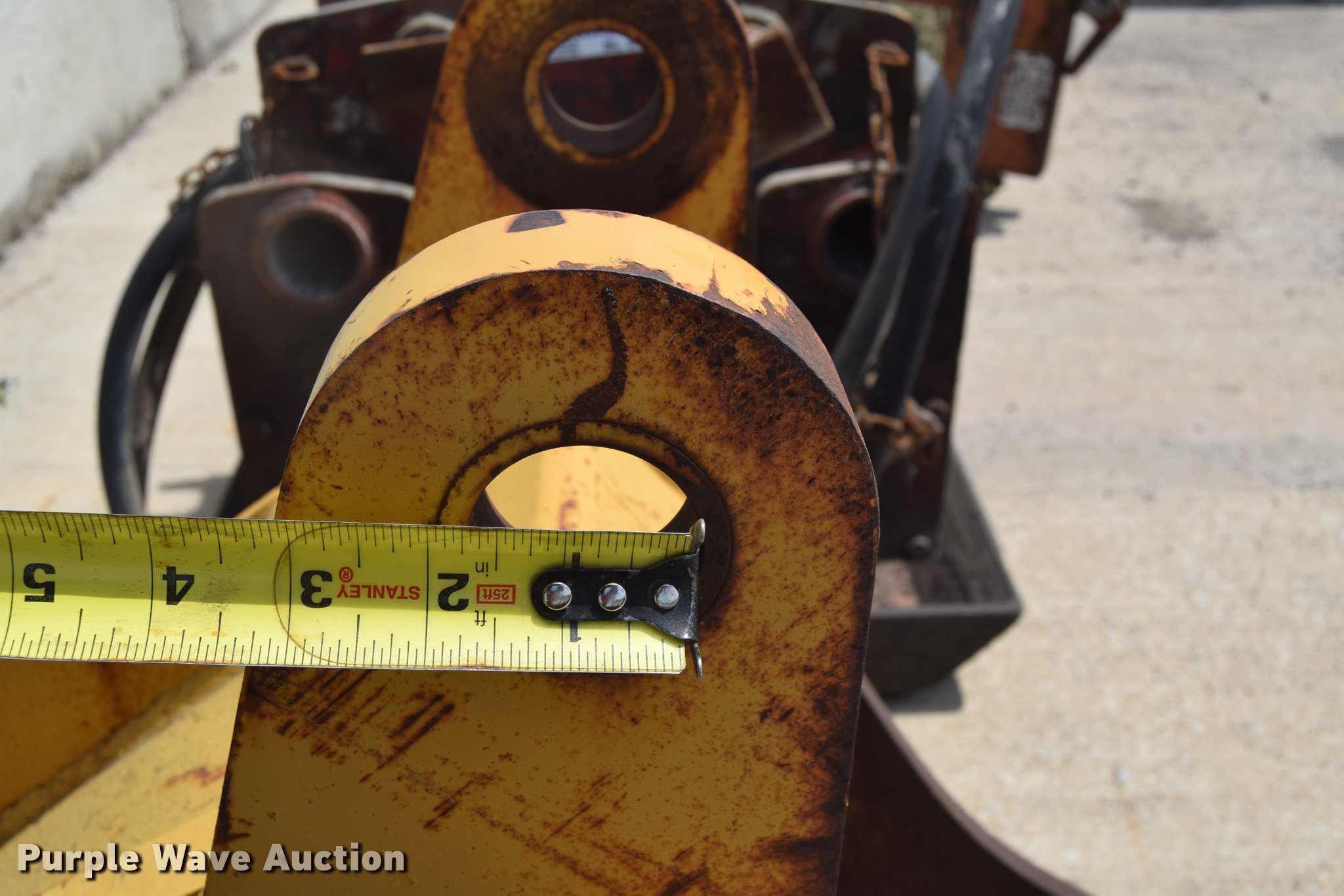 Gannon excavator bucket in Wichita, KS | Item BL9146 sold | Purple Wave