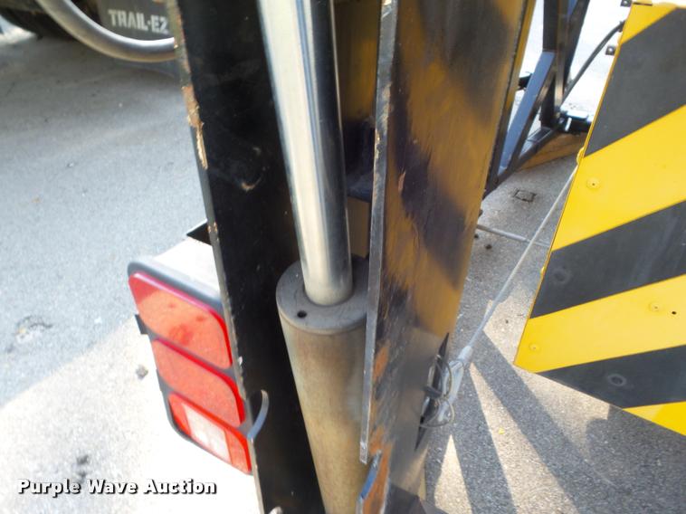 2003 Energy Absorption Systems Safe Stop TMA-180 crash attenuator in ...