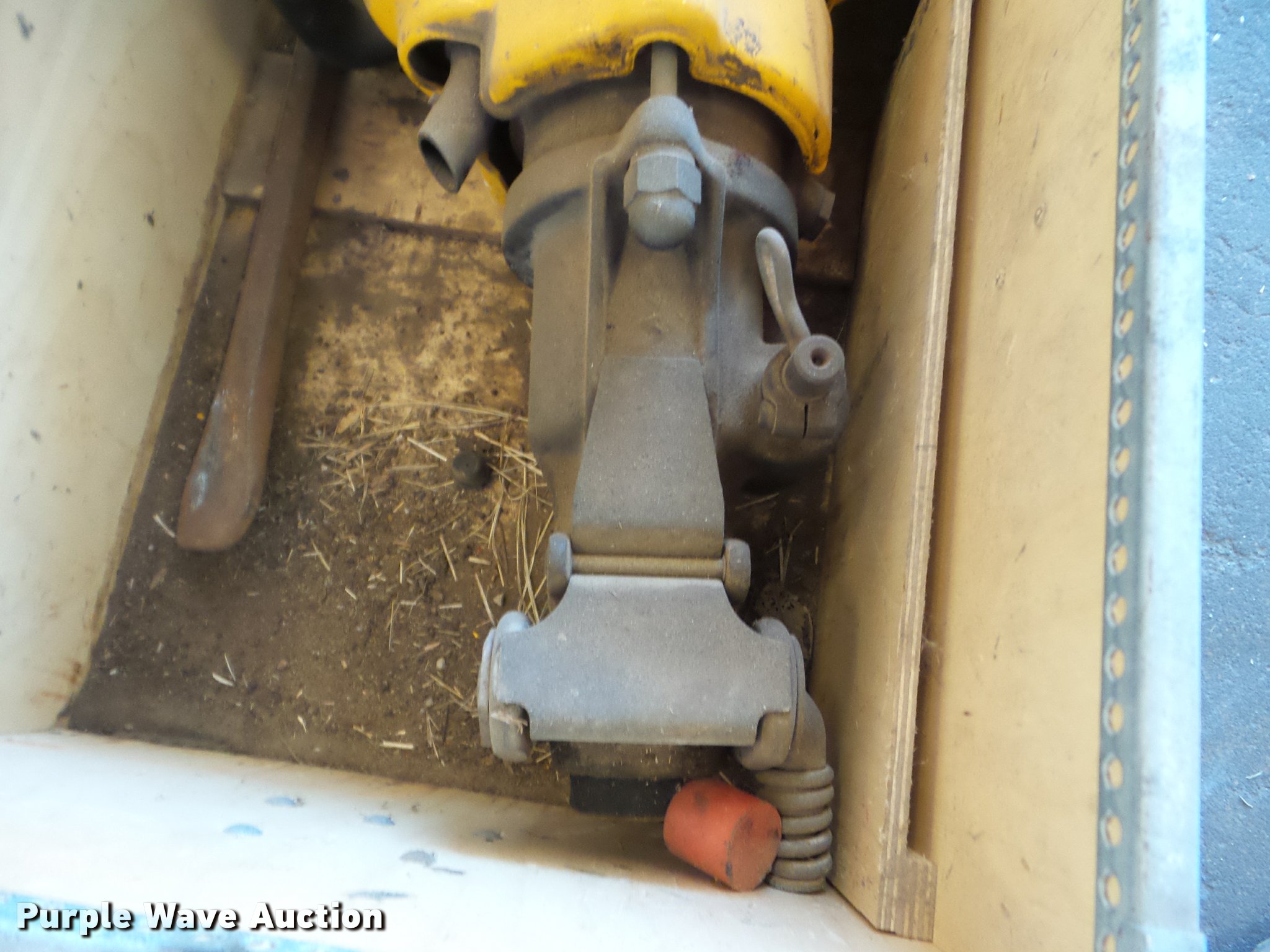 (3) Atlas Capco Pionjar 120 hammer drills in Norton, KS | Item AP9709 ...