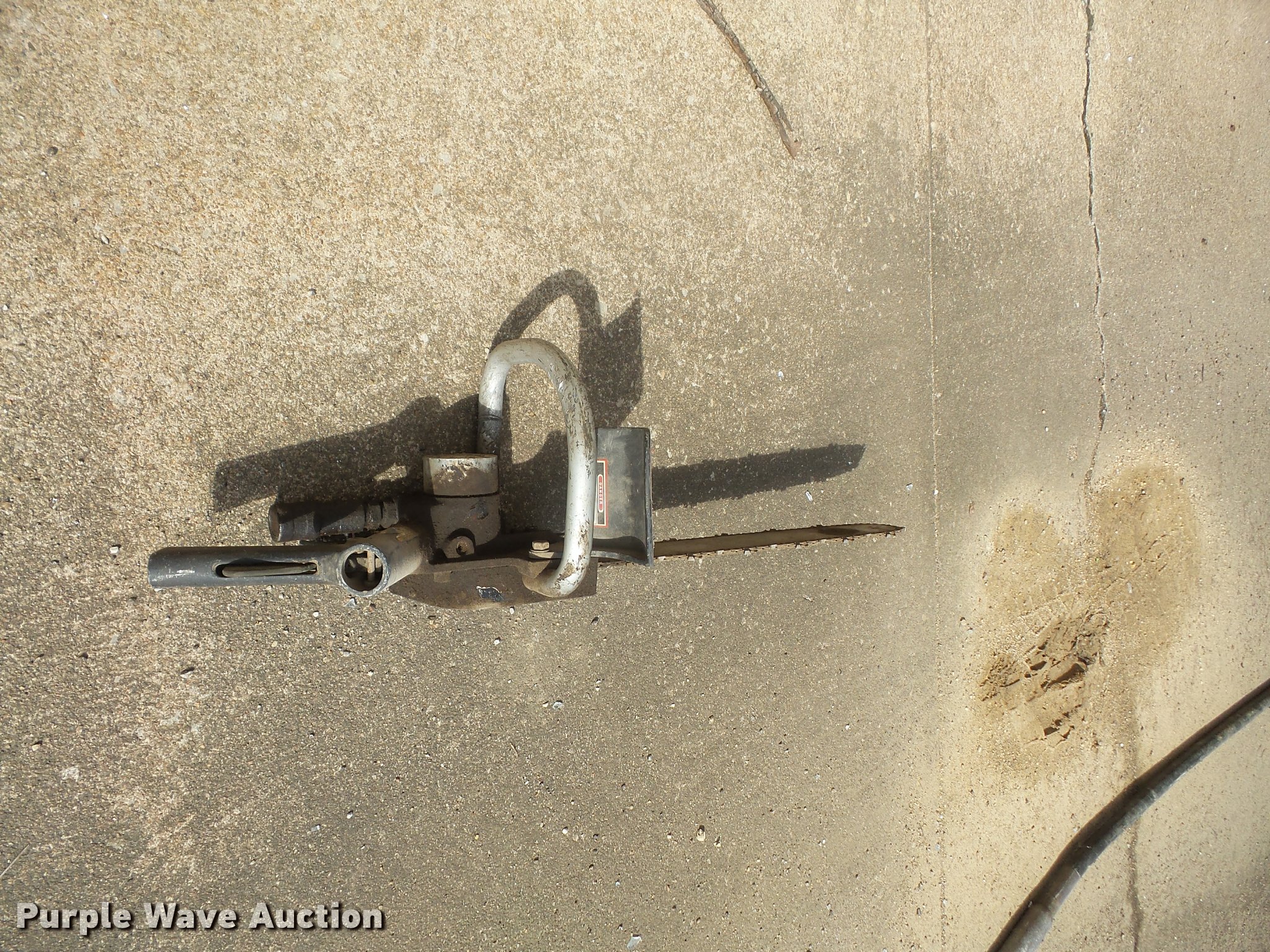 Stanley CS06 chain saw in Topeka, KS | Item BV9857 sold | Purple Wave