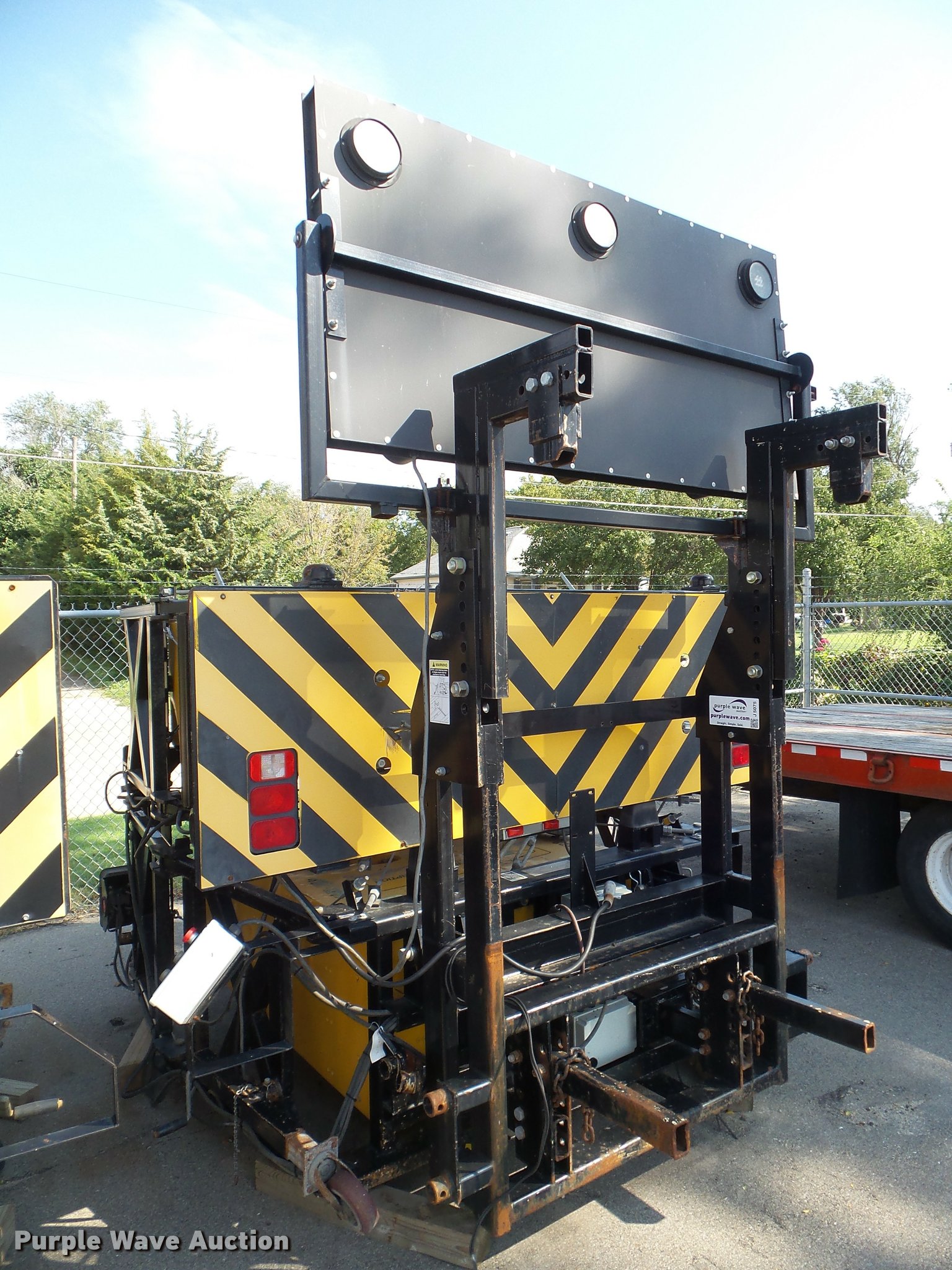 2003 Energy Absorption Systems Safe Stop TMA-180 crash attenuator in ...