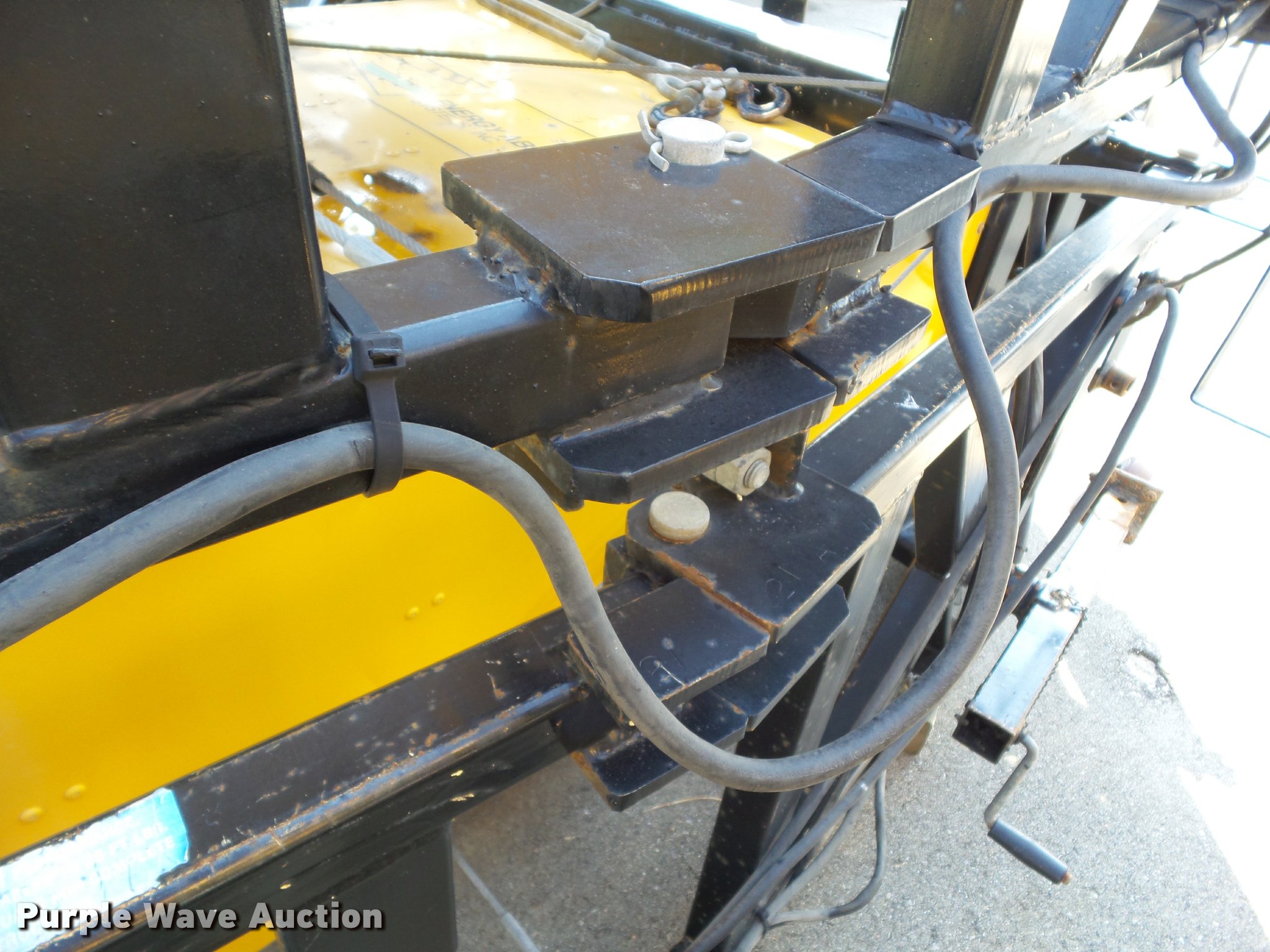 2003 Energy Absorption Systems Safe Stop TMA-180 crash attenuator in ...