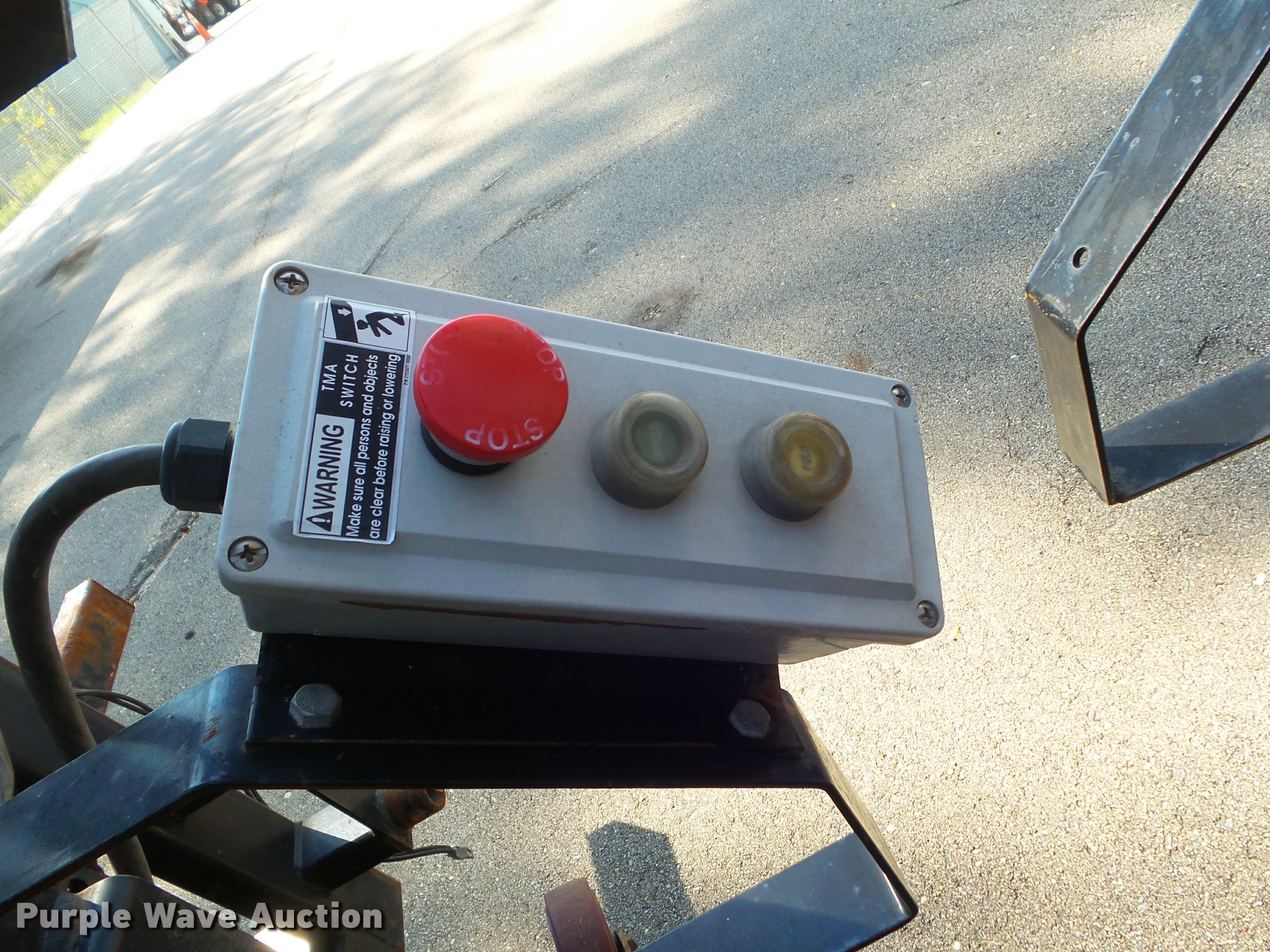 2003 Energy Absorption Systems Safe Stop TMA-180 crash attenuator in ...