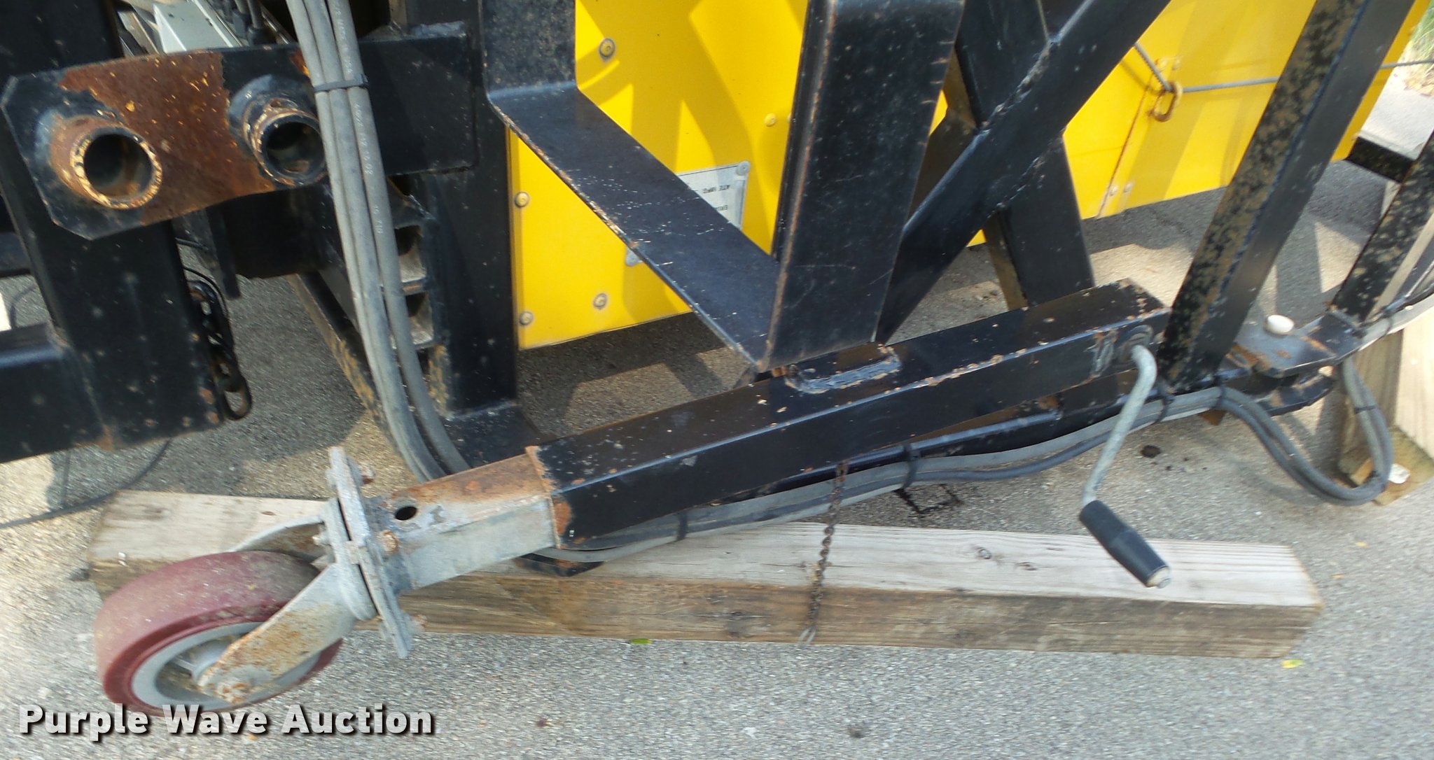 2003 Energy Absorption Systems Safe Stop TMA-180 crash attenuator in ...