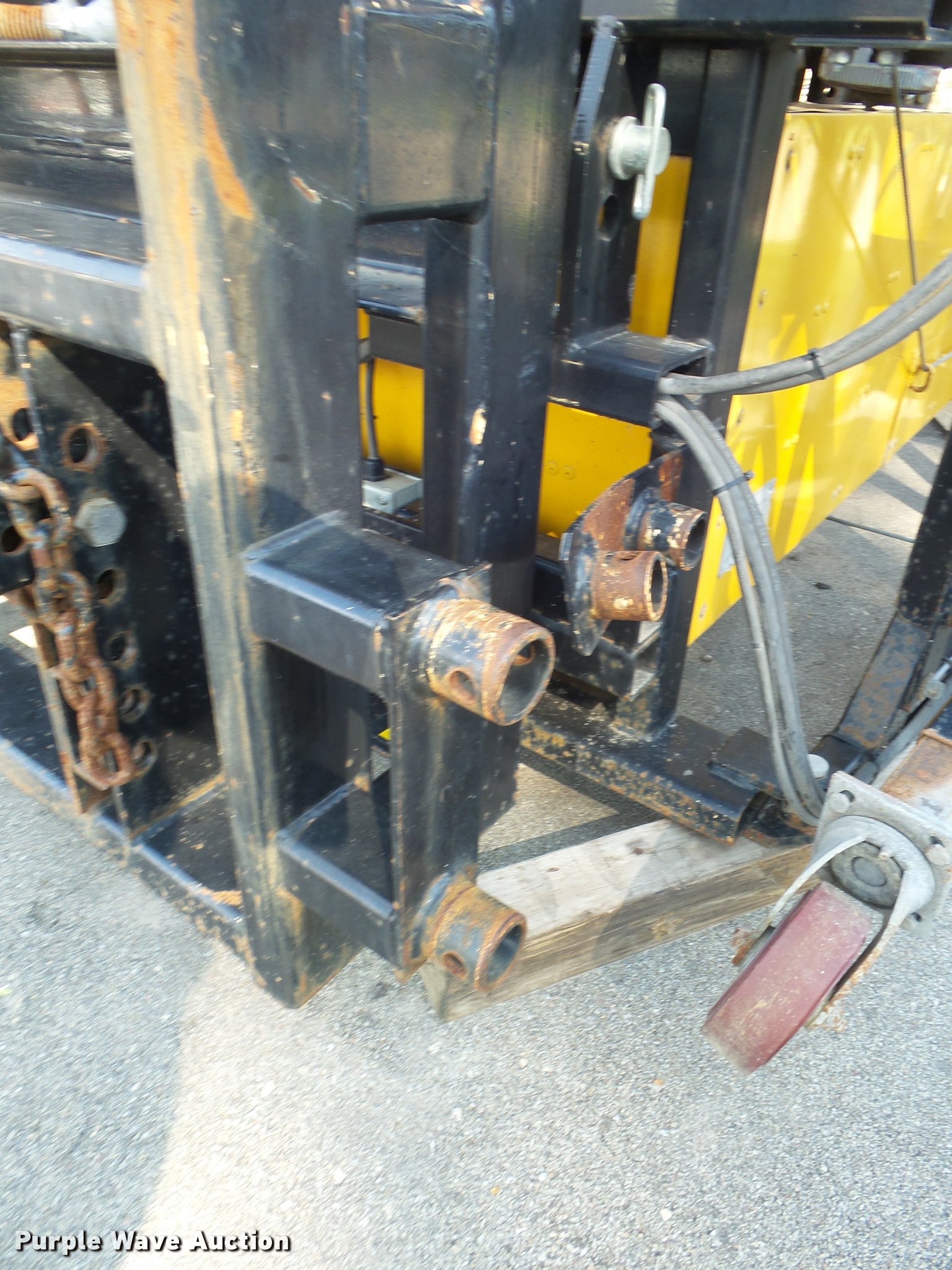 2003 Energy Absorption Systems Safe Stop TMA-180 crash attenuator in ...