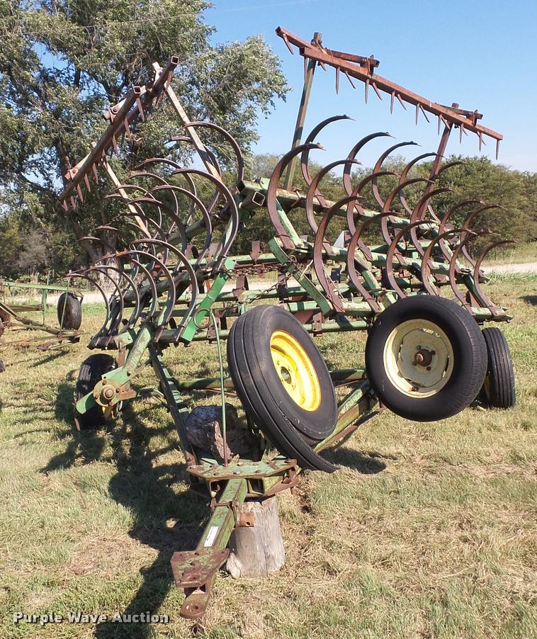 John Deere harrow in Miltonvale, KS | Item BV9318 sold | Purple Wave