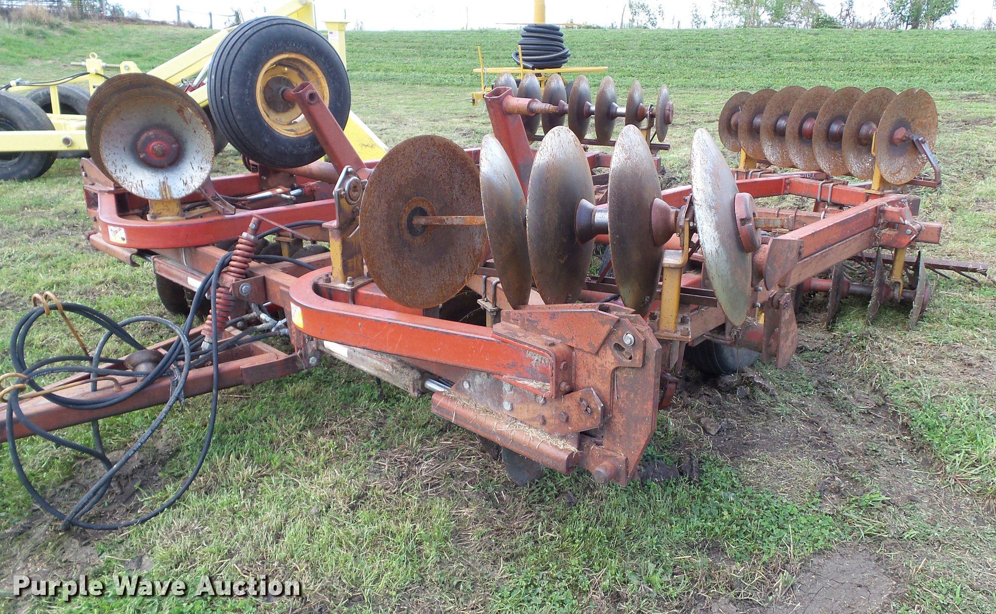 Kewanee 1020 disk in Moulton, IA | Item BZ9824 sold | Purple Wave