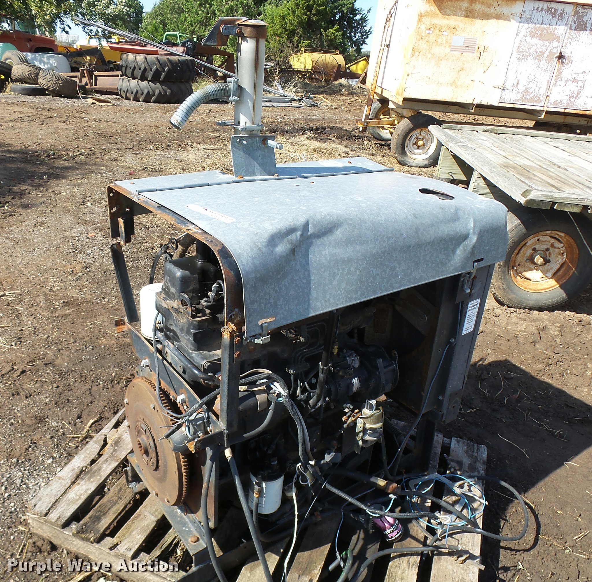 Allis Chalmers 433I four cylinder diesel engine in Mt. Hope, KS | Item ...