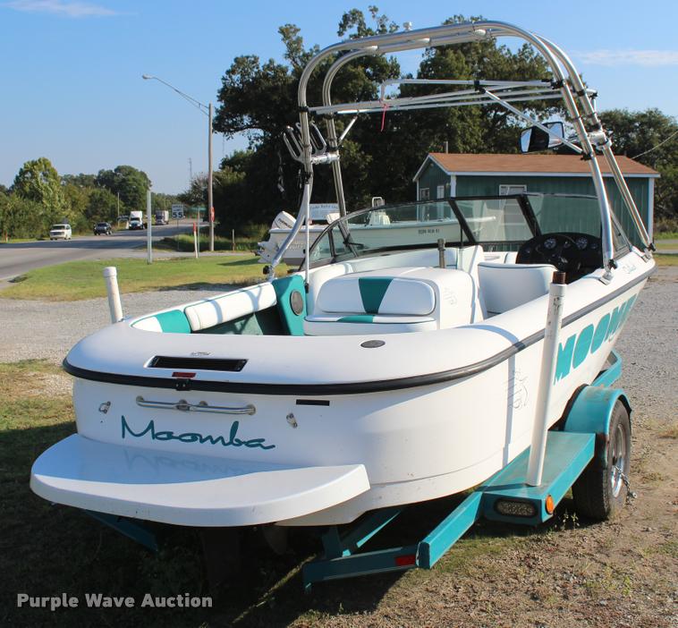 1997 Moomba Outback ski boat in Antlers, OK | Item L4805 sold | Purple Wave
