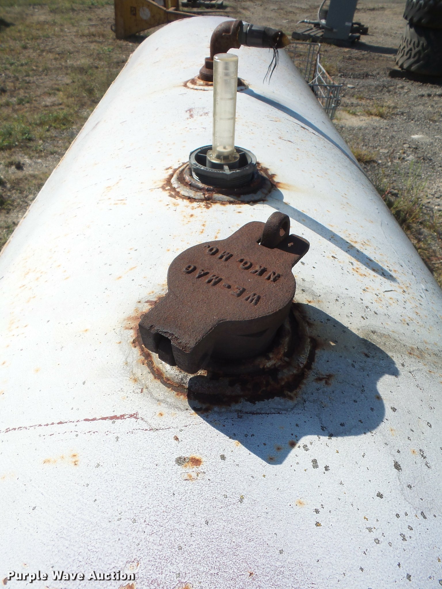 Used oval oil tank in Bucyrus, KS | Item BV9874 sold | Purple Wave