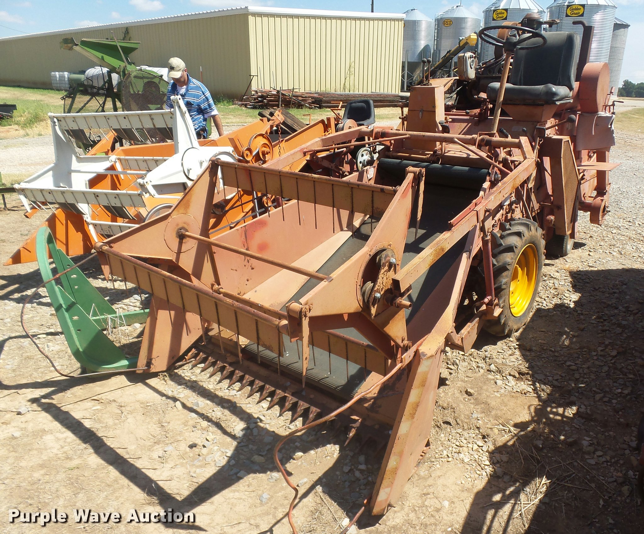 1977 Hege plot combine in Stillwater, OK | Item CD9405 sold | Purple Wave