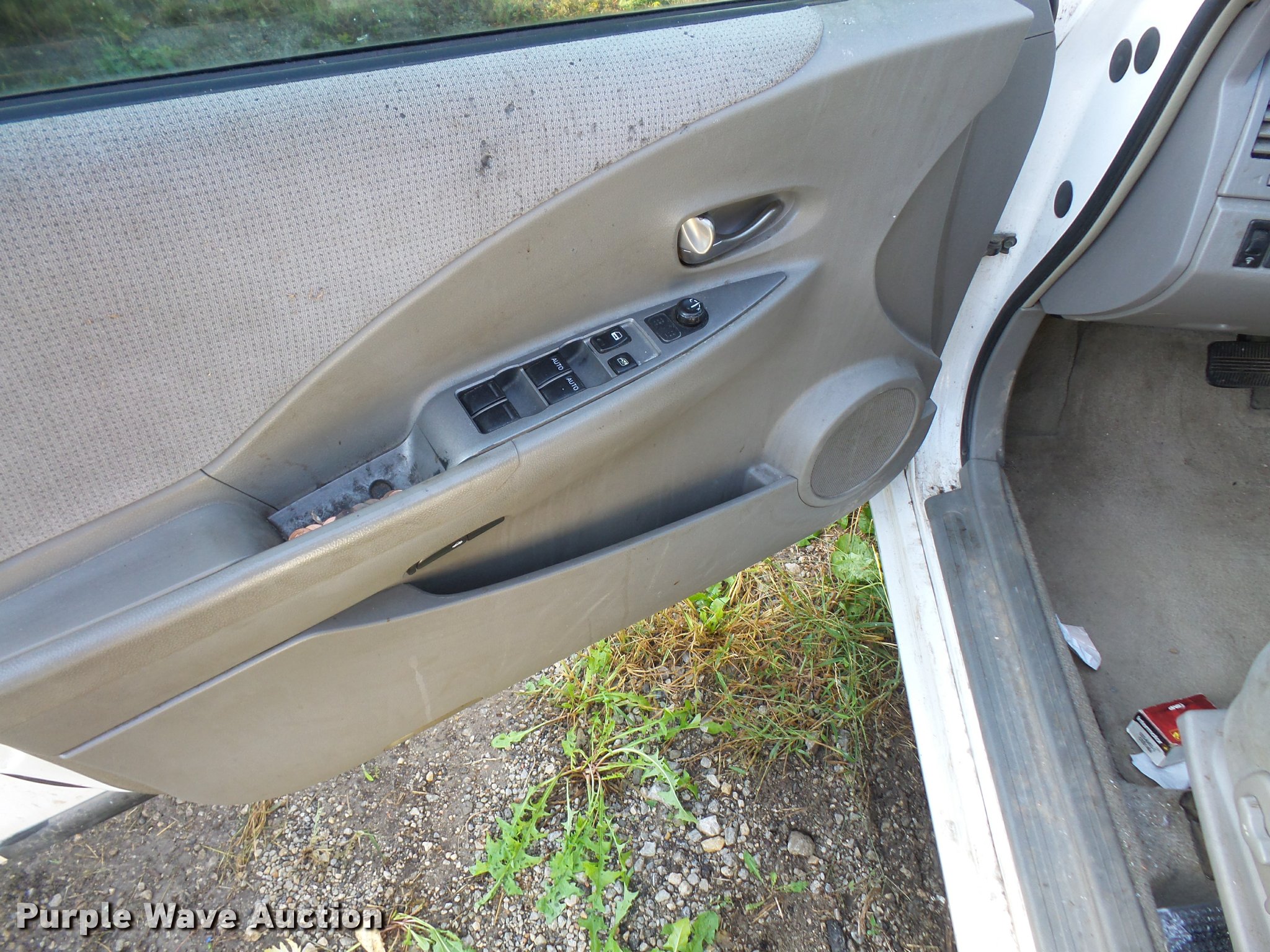 2003 Nissan Altima in Mound City, MO | Item DA3947 sold | Purple Wave