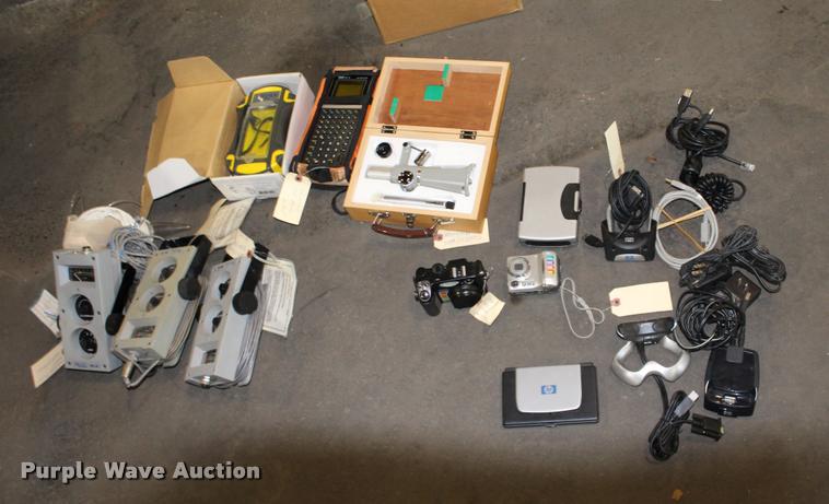 Field electronics in Oklahoma City, OK | Item AQ9596 sold | Purple Wave