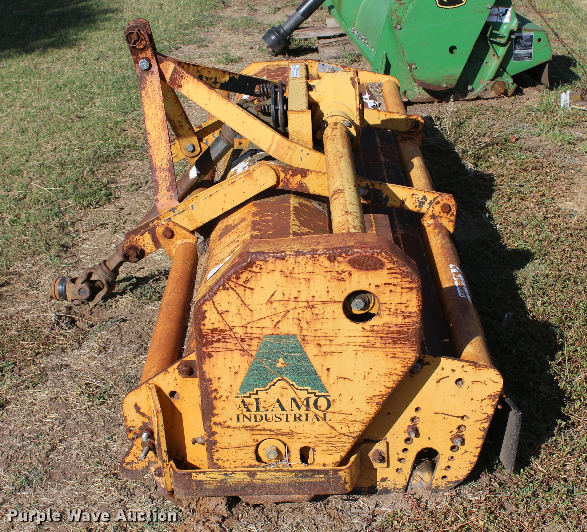 2001 Alamo flail mower in Tishomingo, OK | Item AQ9537 sold | Purple Wave