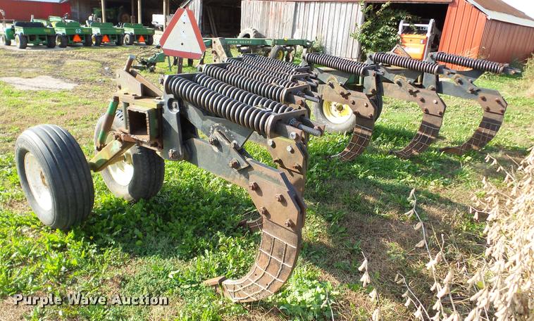 John Deere 915 V-ripper in Minooka, IL | Item DA8928 sold | Purple Wave