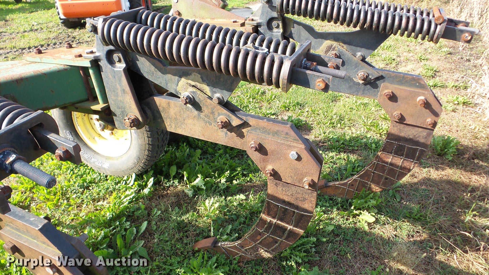 John Deere 915 V-ripper in Minooka, IL | Item DA8928 sold | Purple Wave