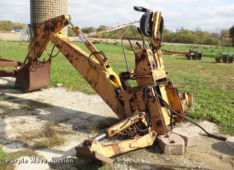 John Deere backhoe attachment in Minooka, IL | Item DA8932 sold ...