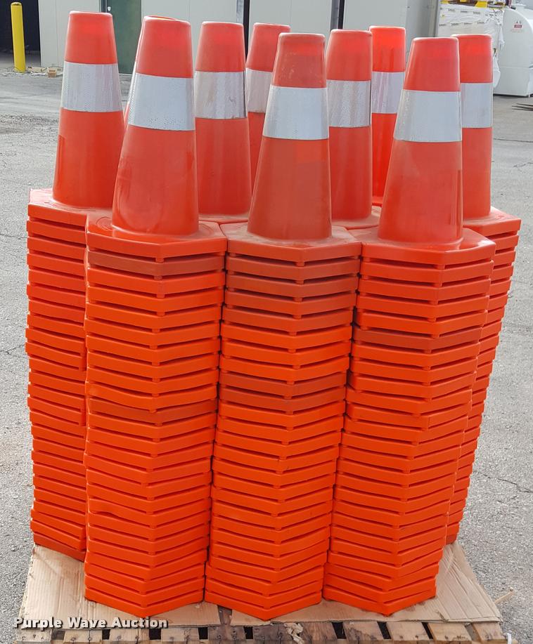 (250) 18" safety traffic pylon cones in Tonganoxie, KS | Item F1419 ...