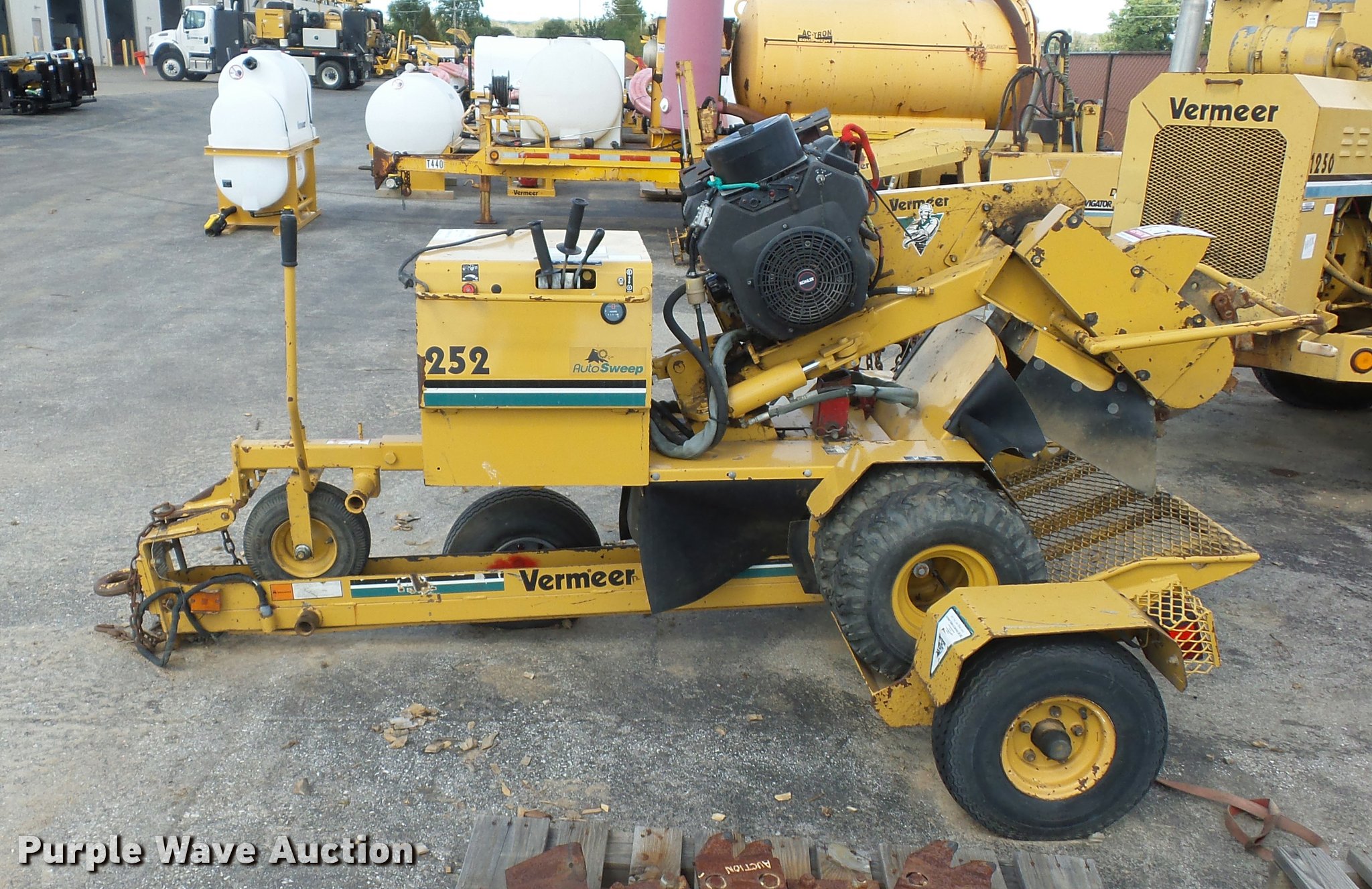 1997 Vermeer 252 stump grinder in Chesterfield, MO | Item L4284 sold ...
